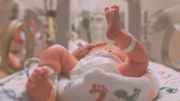 19 Best Advice Tips For NICU Parents In 2023 | Solutions Mommy